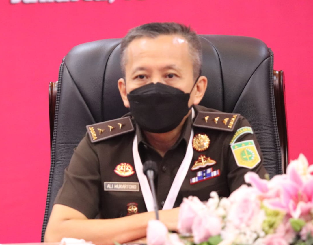 Ikuti, Jaksa Agung Muda Ali Mukartono Jelaskan Korupsi dan Pencucian ... Ikuti, Jaksa Agung Muda Ali Mukartono Jelaskan Korupsi dan Pencucian ...